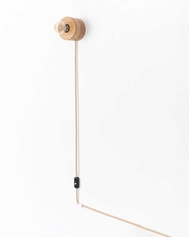 Wandleuchten aus Holz mit Kabel für Steckdose von ALMUT.